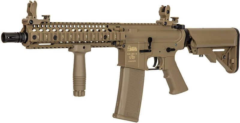 SPECNA ARMS M4 Daniel Defense MK18 CORE X-ASR - full tan | Muničák